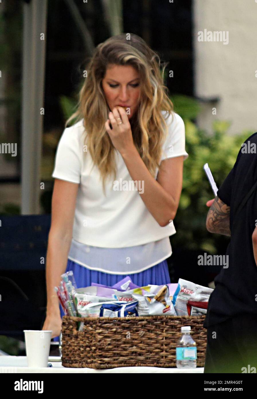 Supermodel eating hi-res stock photography and images - Alamy