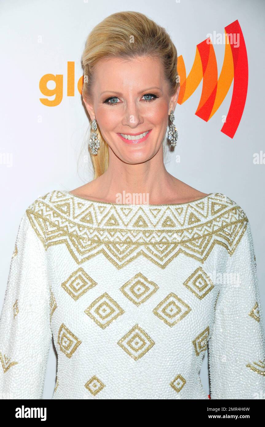 Sandra Lee poses for photographers at the 22nd Annual GLAAD Media ...
