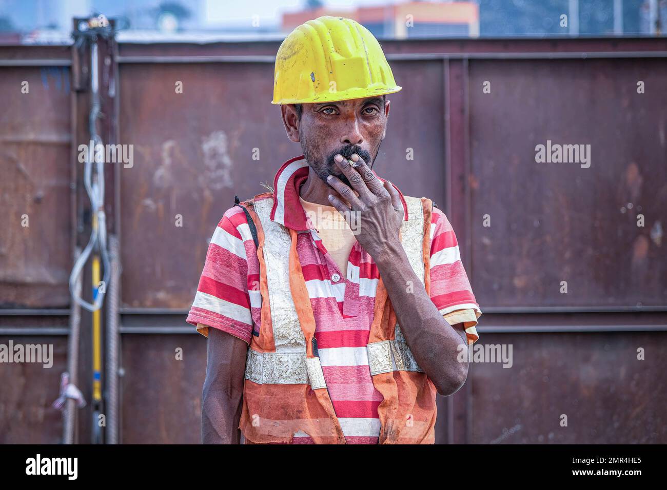 Construction workers smoking hi-res stock photography and images - Alamy