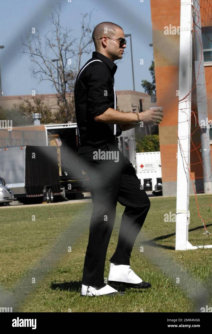 "Glee" cast members spend a day filming the third season of the hit ...