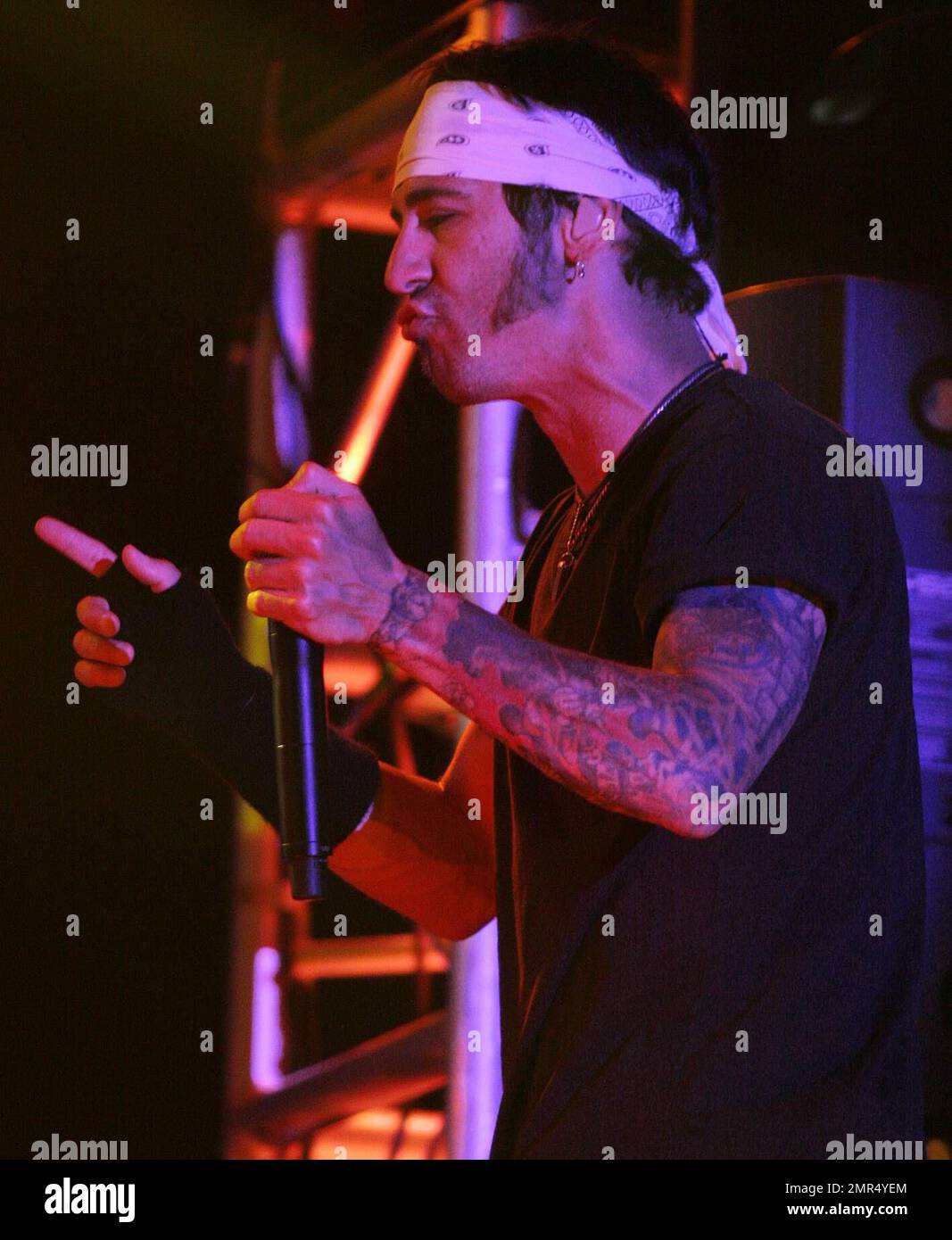 Sully Erna of Godsmack performs in concert at the Pompano Beach ...