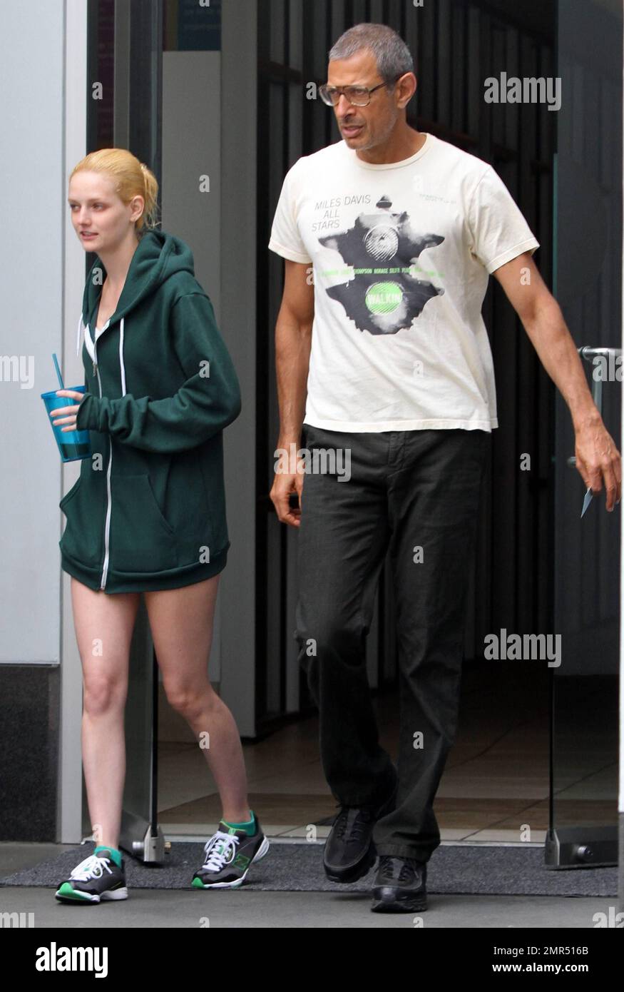 EXCLUSIVE!! "The Fly" and "Jurassic Park" star Jeff Goldblum, 58, and ...