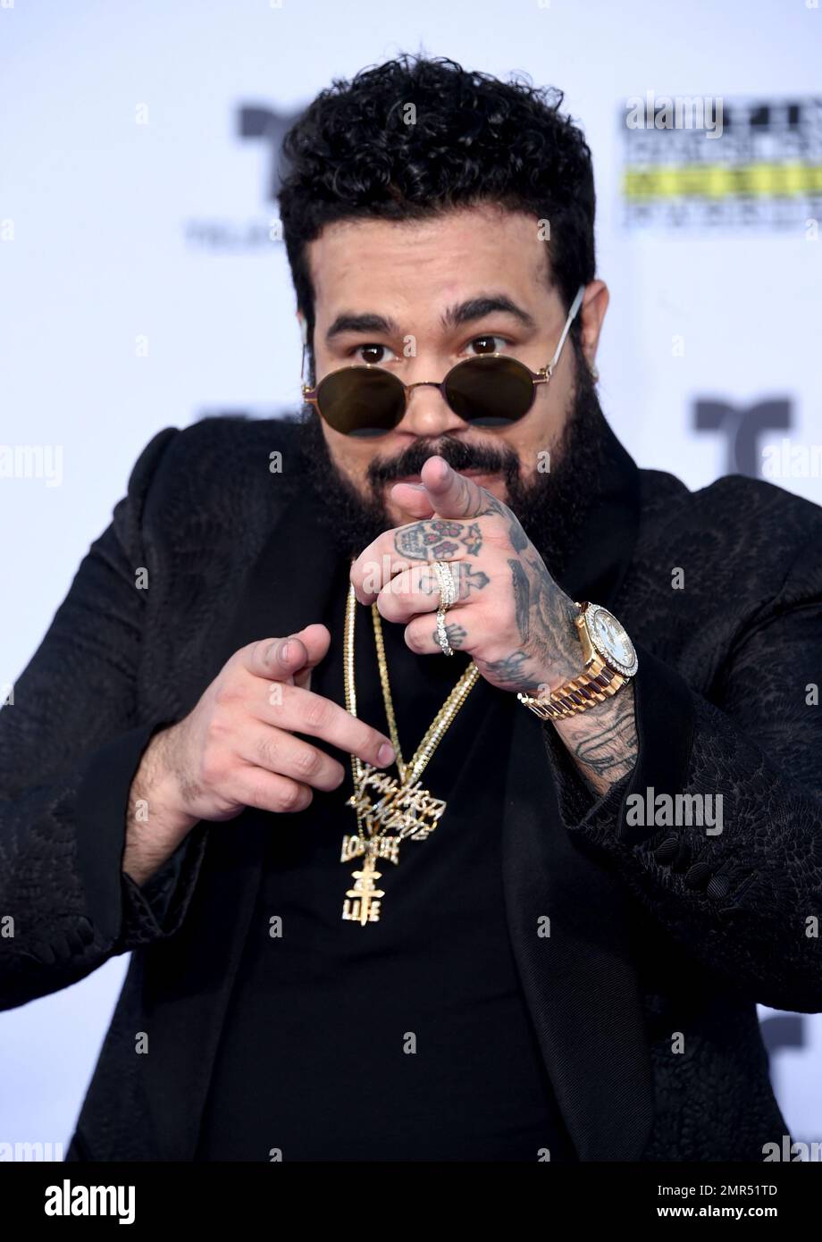 Spiff TV arrives at the Latin American Music Awards at the Dolby ...