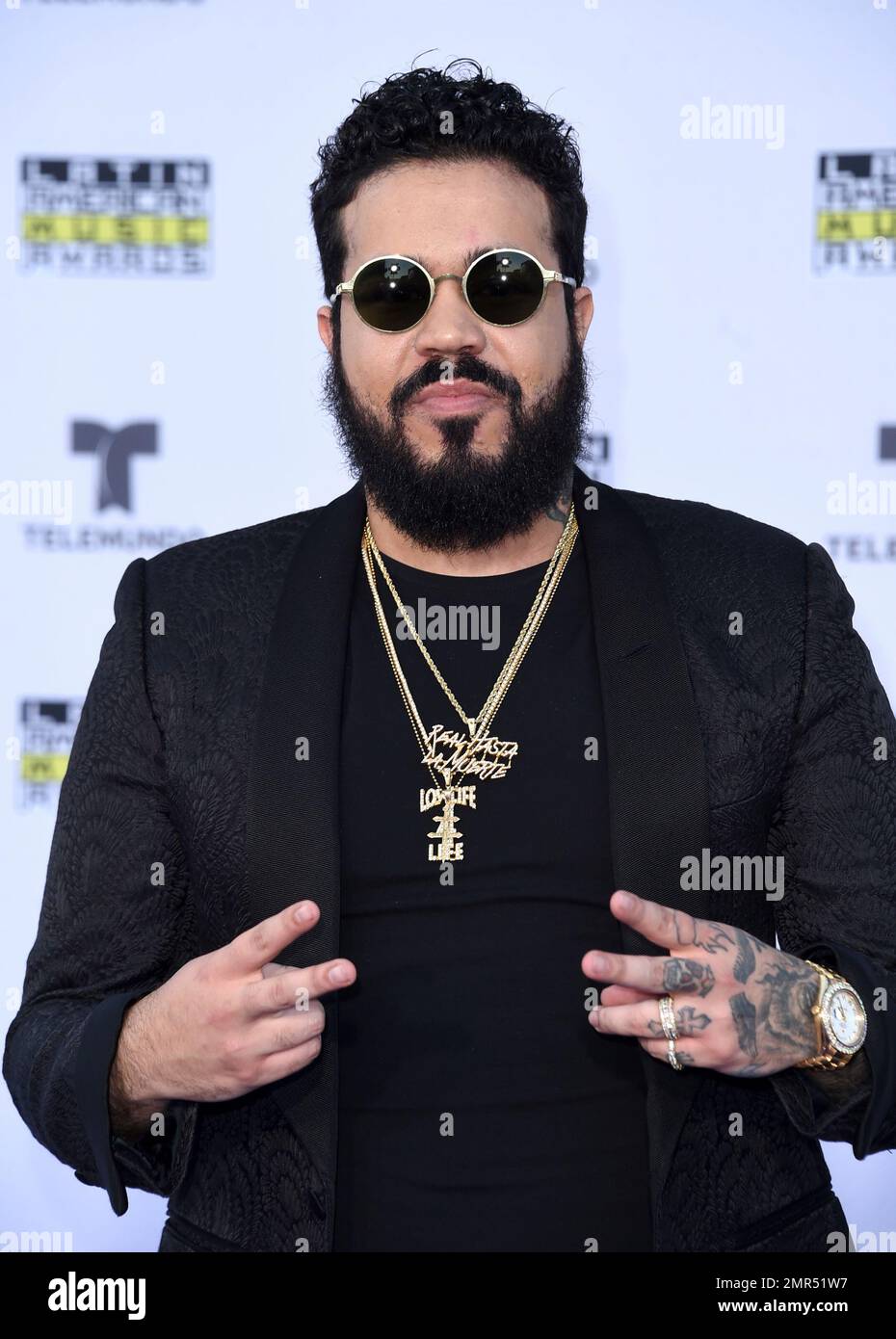 Spiff TV arrives at the Latin American Music Awards at the Dolby ...