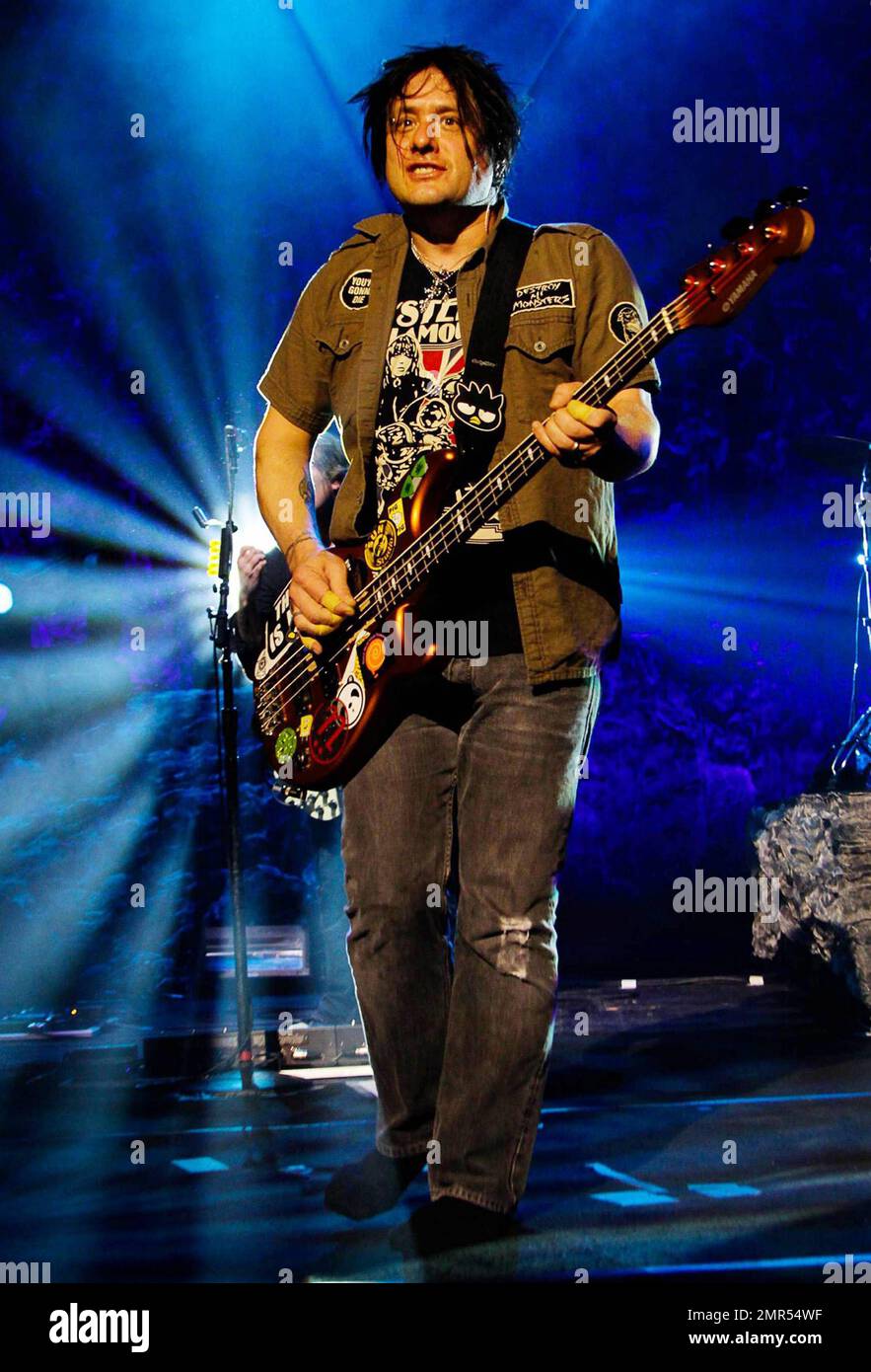 Robby takac of the goo goo dolls hi-res stock photography and images ...