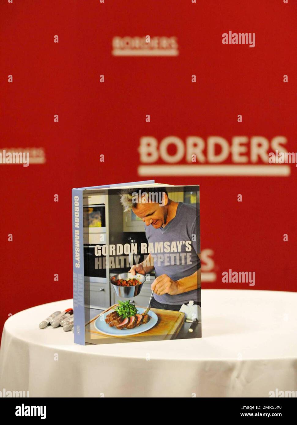 Gordon Ramsay makes an appearance at Borders in New York City to sign ...