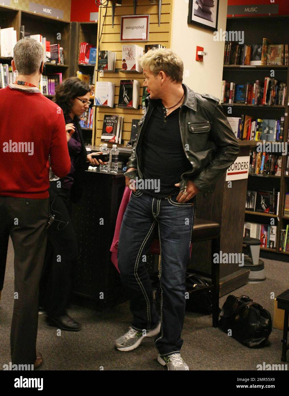 Gordon Ramsay makes an appearance at Borders in New York City to sign ...