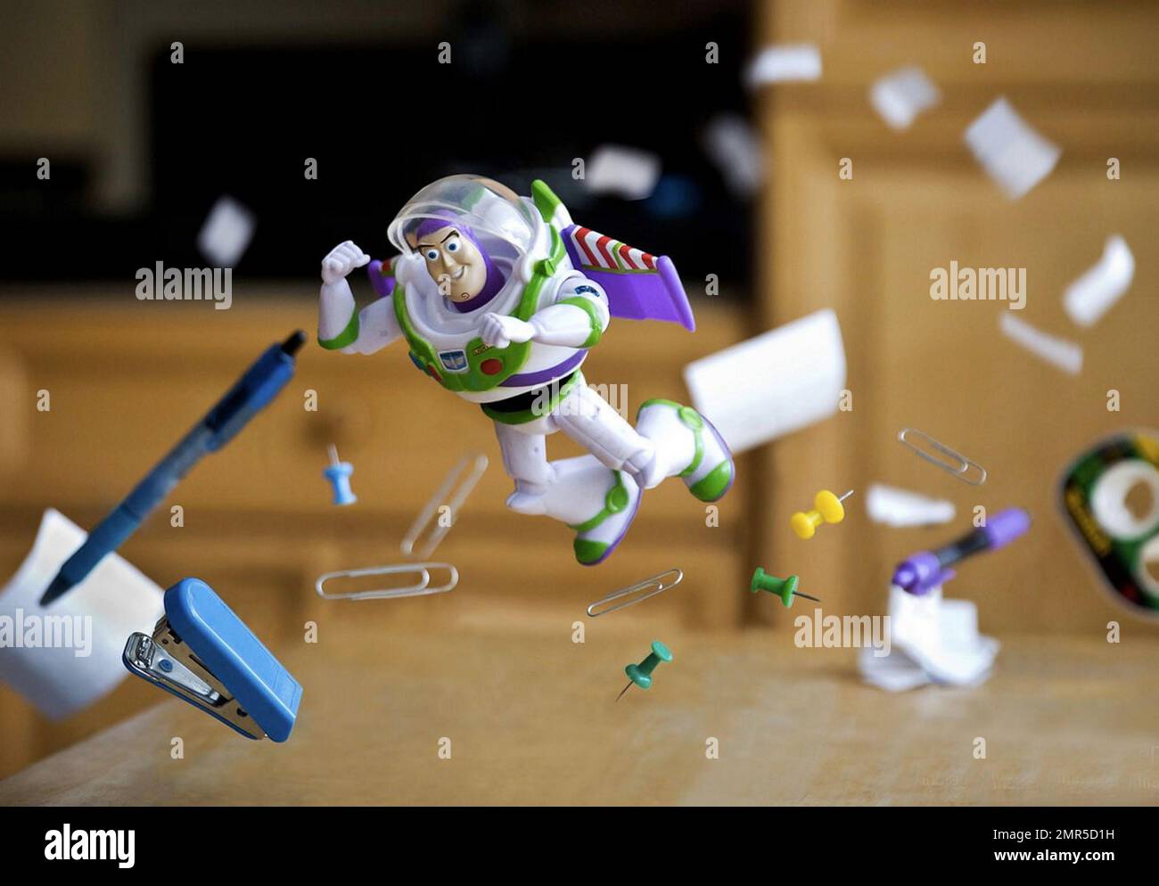 Toy Story Buzz Lightyear Flying