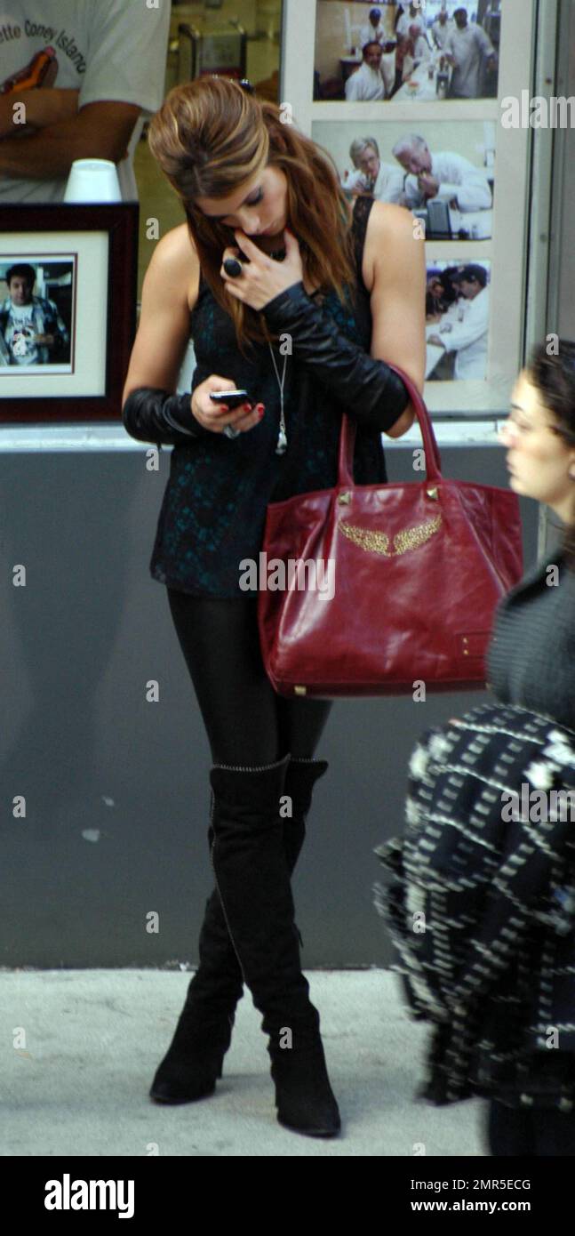 Miley cyrus lol hi-res stock photography and images - Alamy