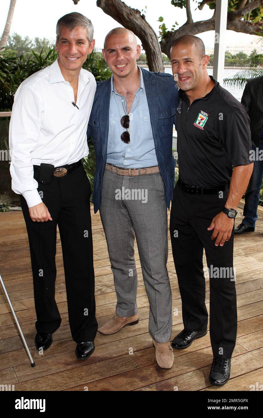 (L-R) Miami Commissioner Marc Sarnoff, musician Pitbull (Armando PŽrez ...