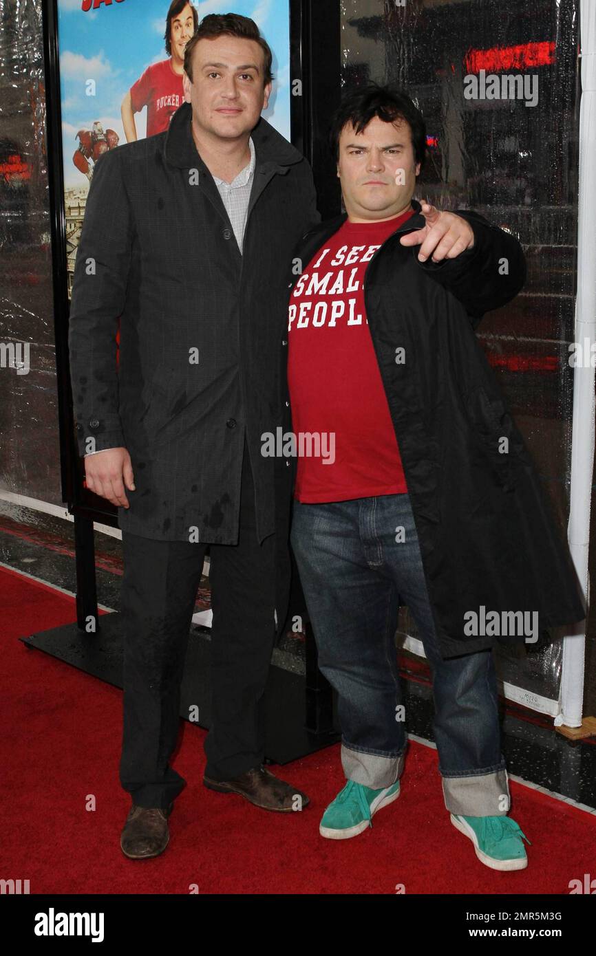 Jason segel emily blunt gullivers hi-res stock photography and images ...