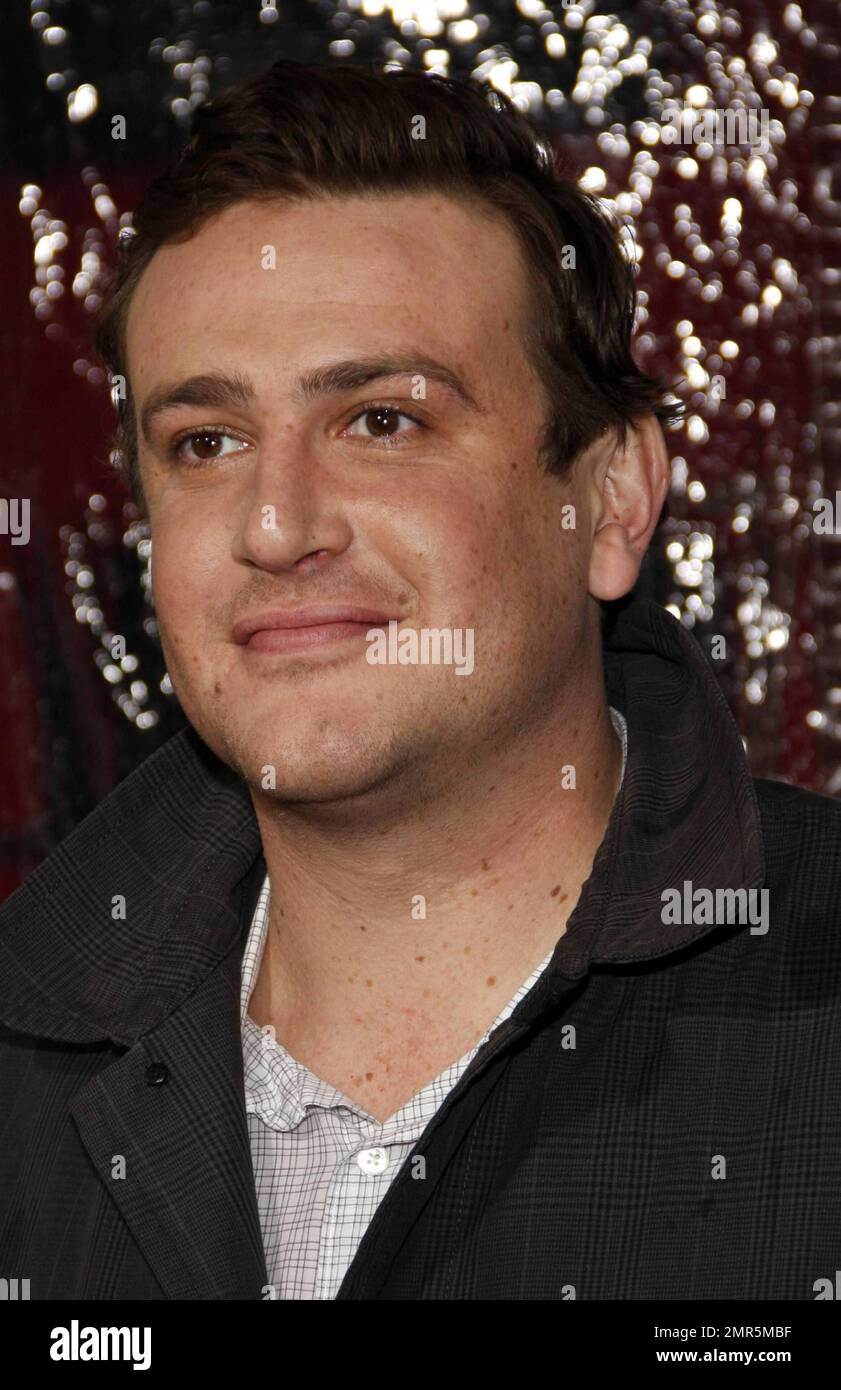 Jason Segel at the premiere of "Gulliver's Travels" held at Grauman's ...
