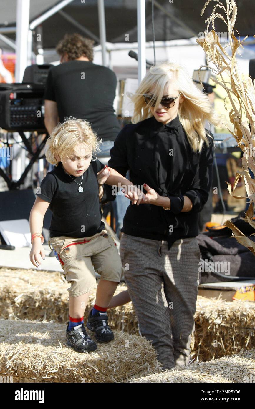 Gwen Stefani and rocker husband Gavin Rossdale get in to the Halloween ...