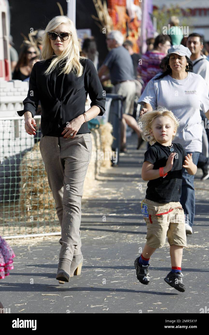 Gwen Stefani and rocker husband Gavin Rossdale get in to the Halloween ...