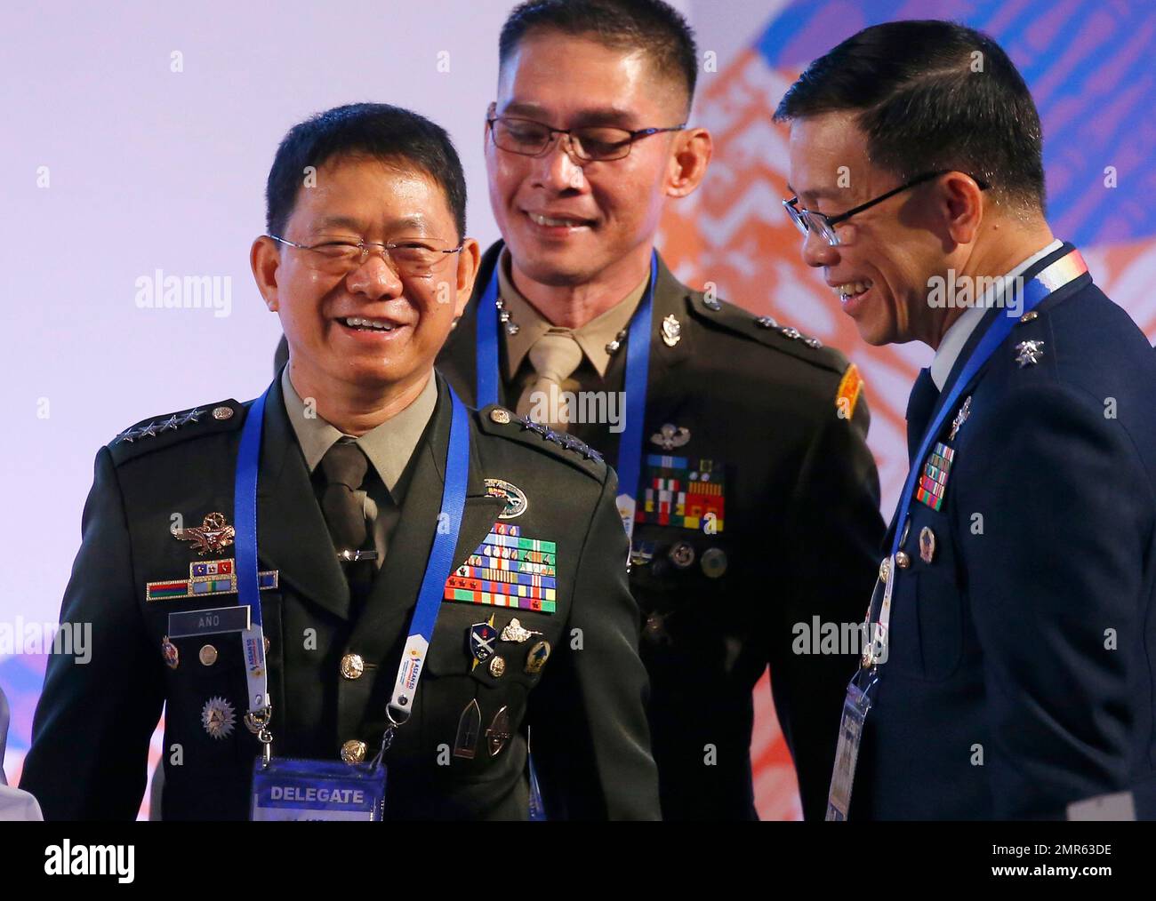 Philippine Armed Forces Chief Gen. Eduardo Ano, left, laughs with Armed ...