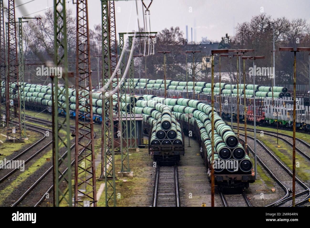 Goods station Mülheim-Styrum, goods wagons with pipes of ...