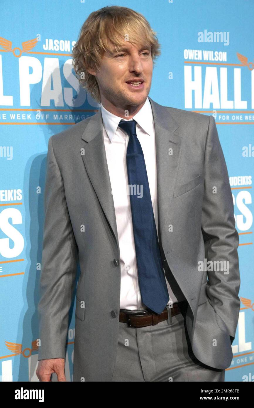 Owen Wilson smiles on the red carpet at the Australian premiere of the ...