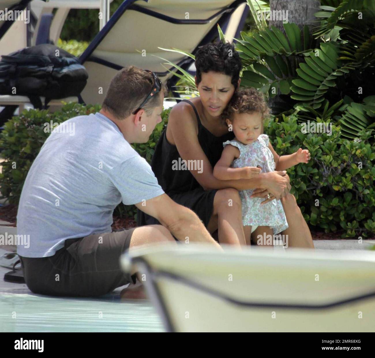 Halle berry and daughter nahla hi-res stock photography and images - Alamy