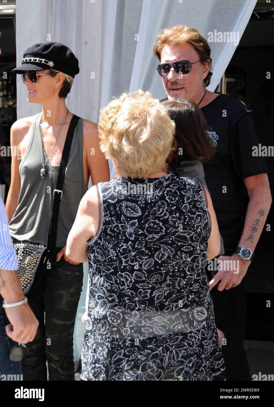 Johnny Hallyday and family enjoy lunch together in Beverly Hills ...