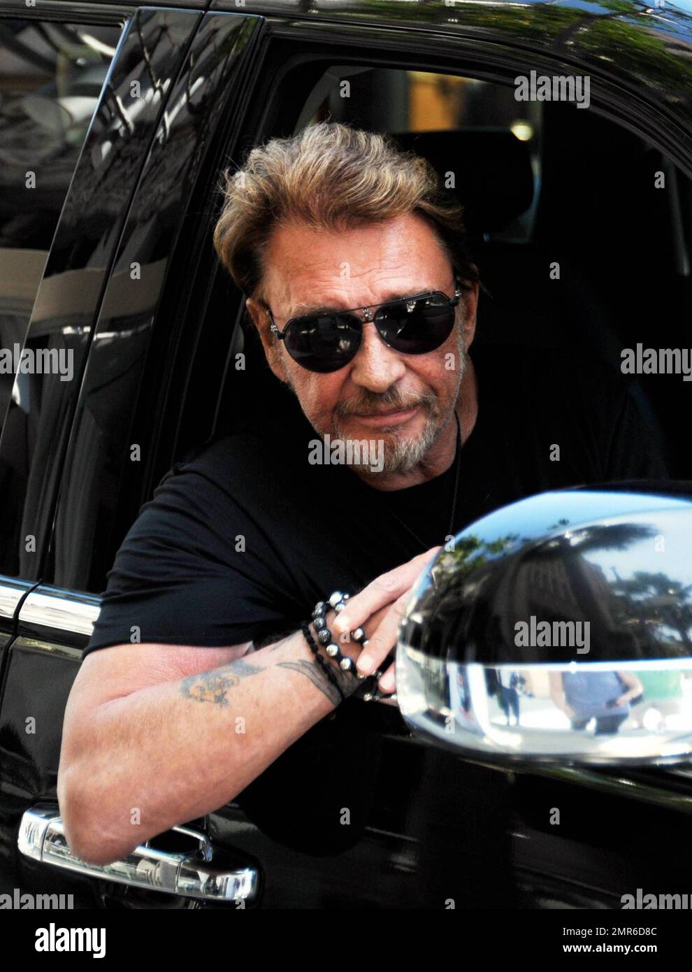 Johnny Hallyday and family enjoy lunch together in Beverly Hills ...
