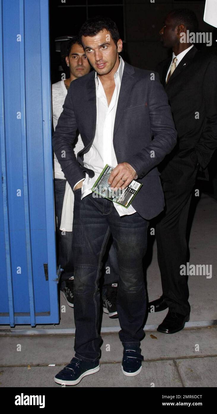 "Dancing with the Stars" professional dancer Tony Dovolani attends a ...