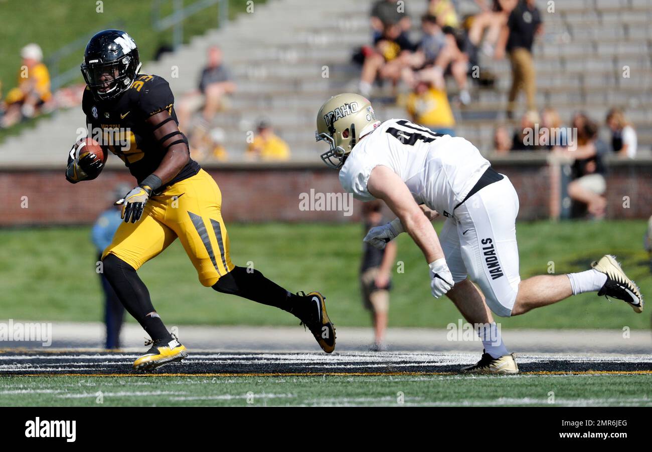 Missouri running back Larry Rountree III runs with the ball as Idaho ...