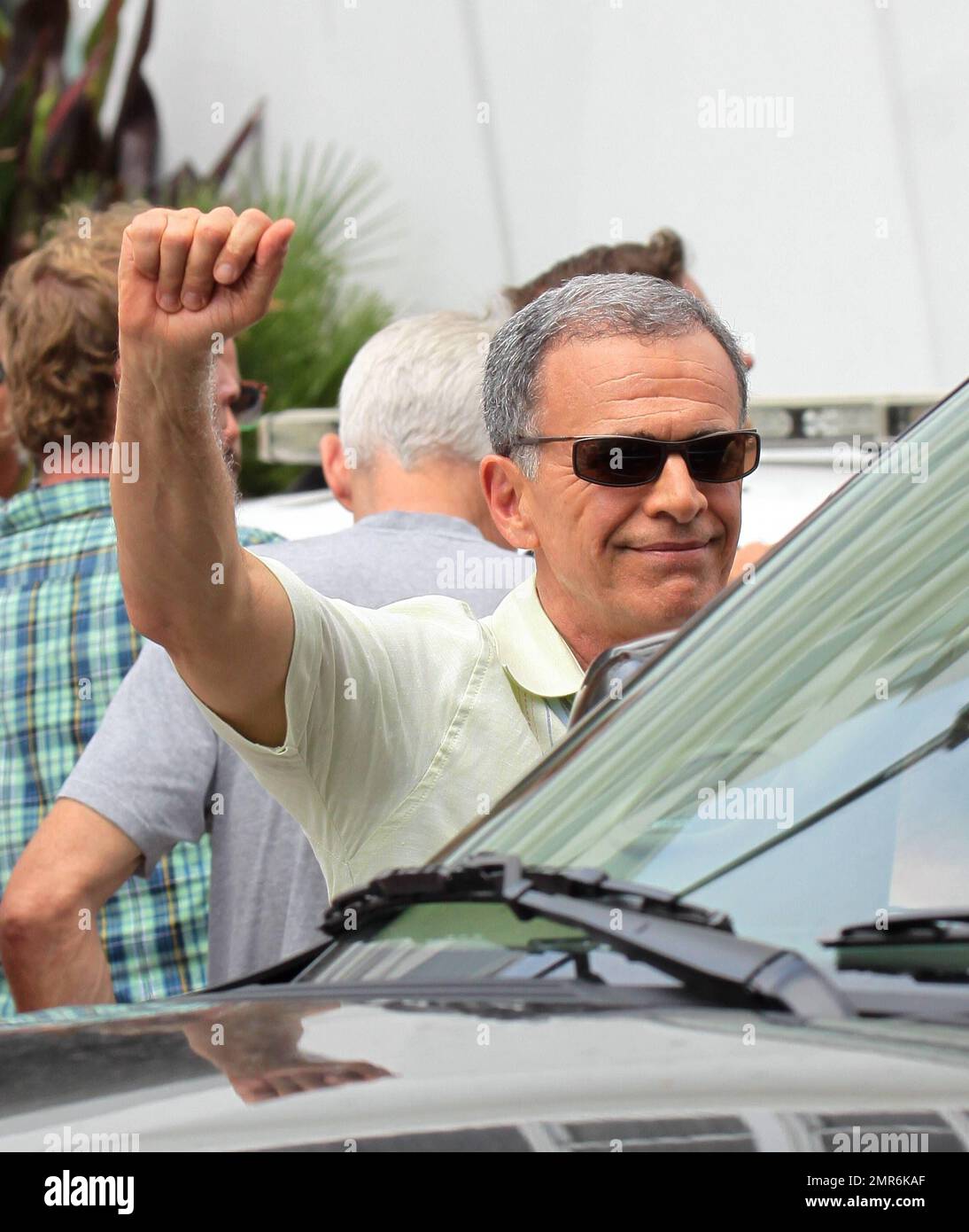 Ed Harris and Tony Plana film scenes on the location set for their new ...