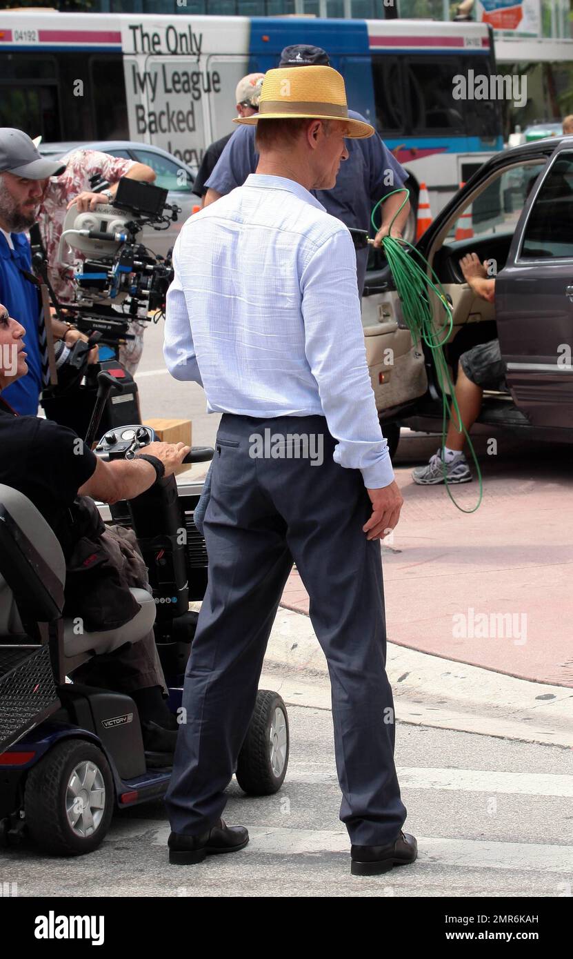Ed Harris and Tony Plana film scenes on the location set for their new ...