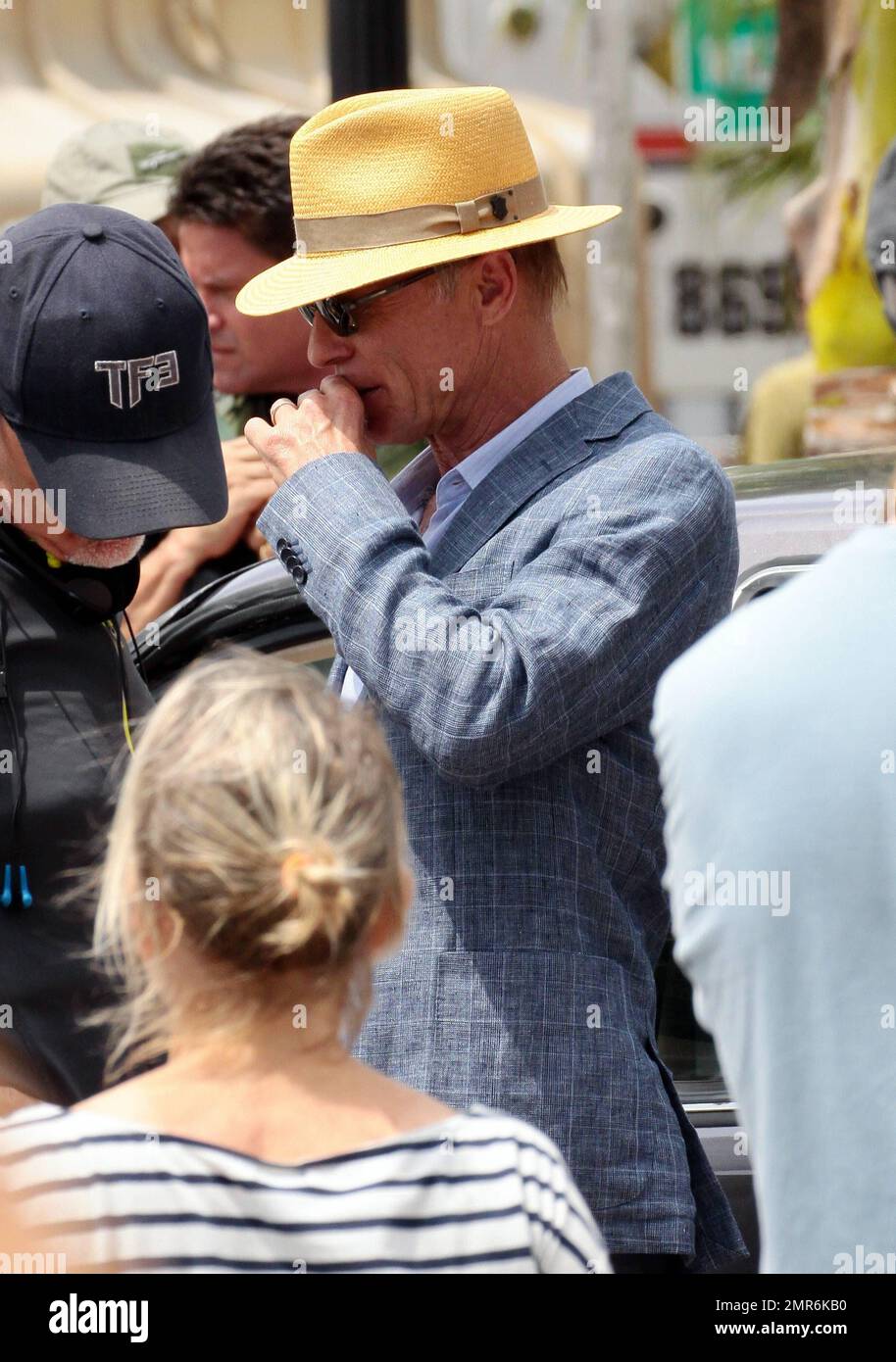 Ed Harris and Tony Plana film scenes on the location set for their new ...
