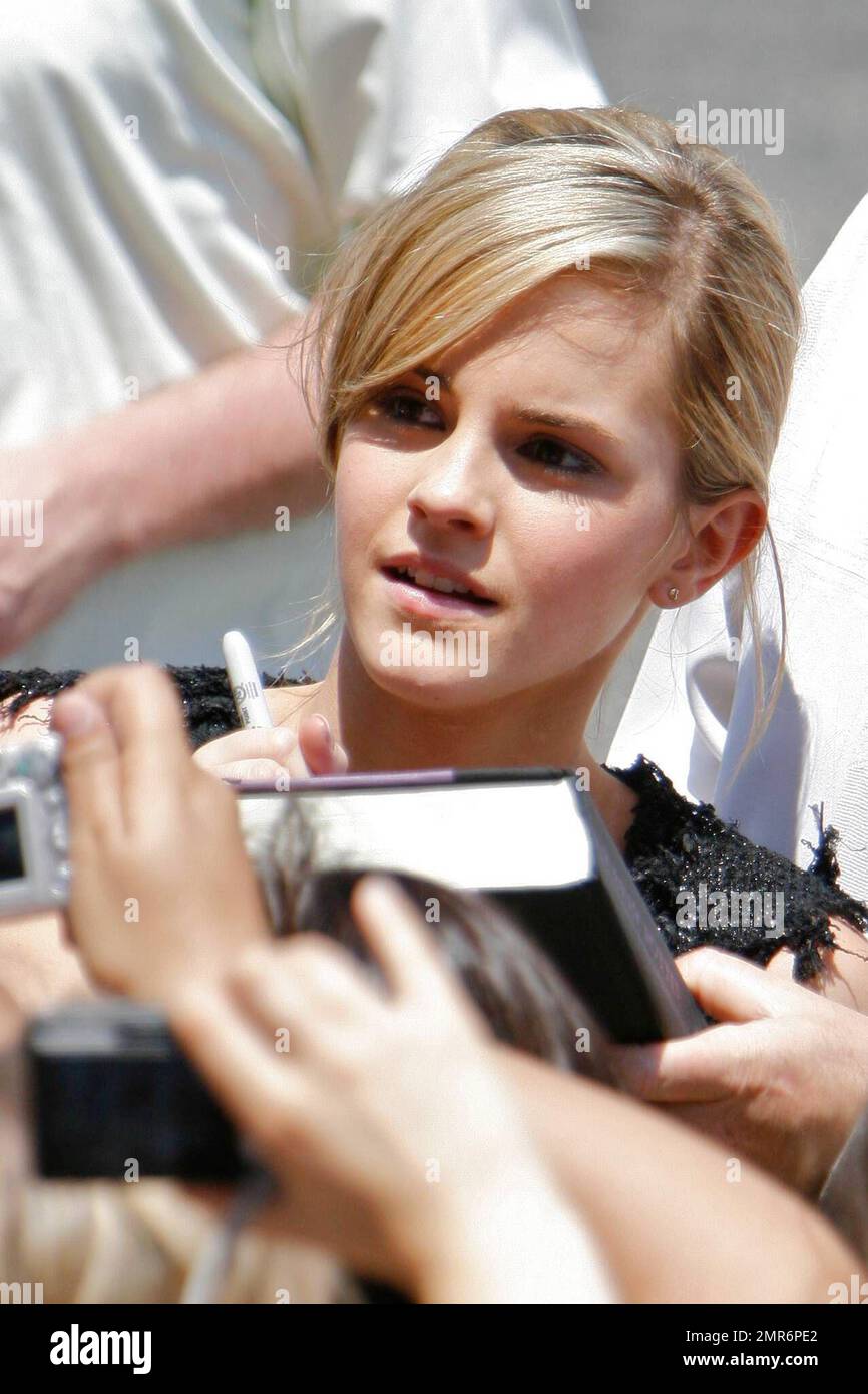 Harry Potter's Daniel Radcliffe, Emma Watson and Rupert Grint get their ...