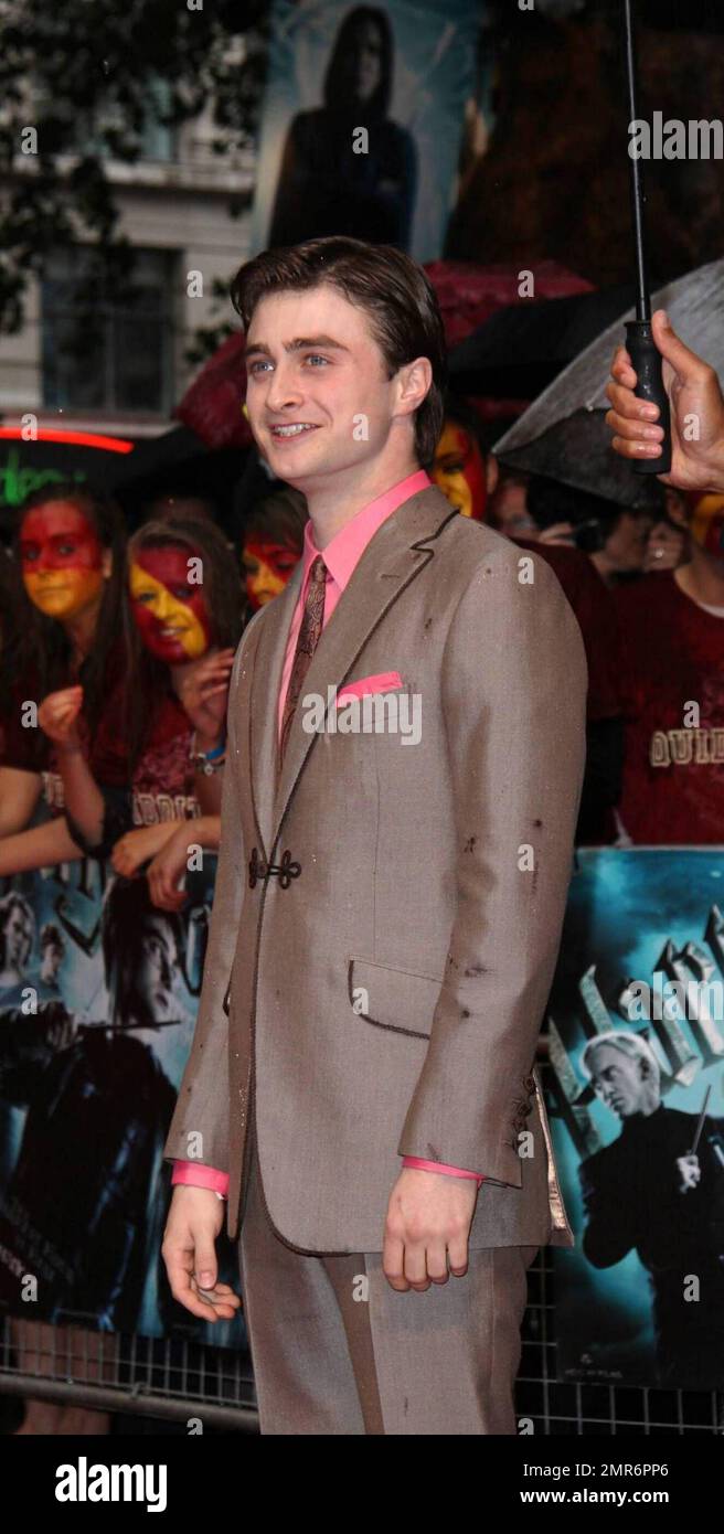 Daniel Radcliffe at the London Premiere of Harry Potter and the Half ...