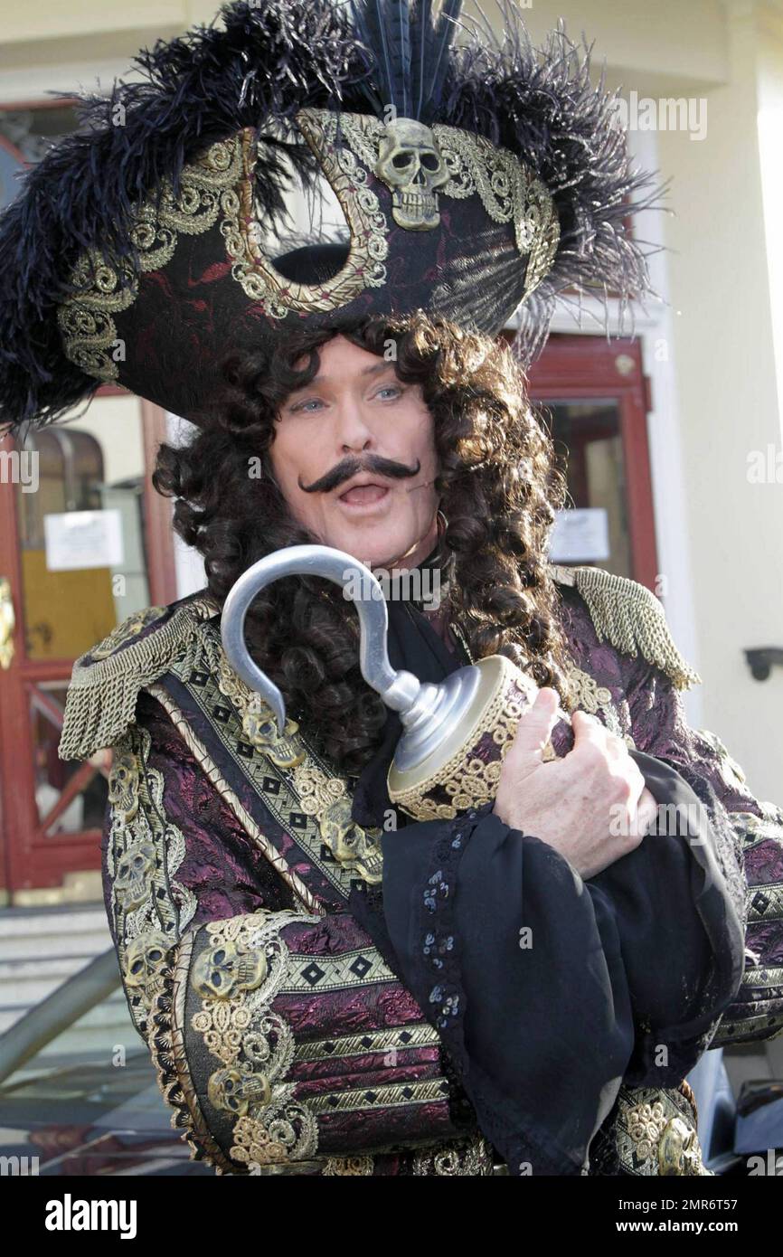 David Hasselhoff and KITT are reunited at the New Wimbledon Theatre ...