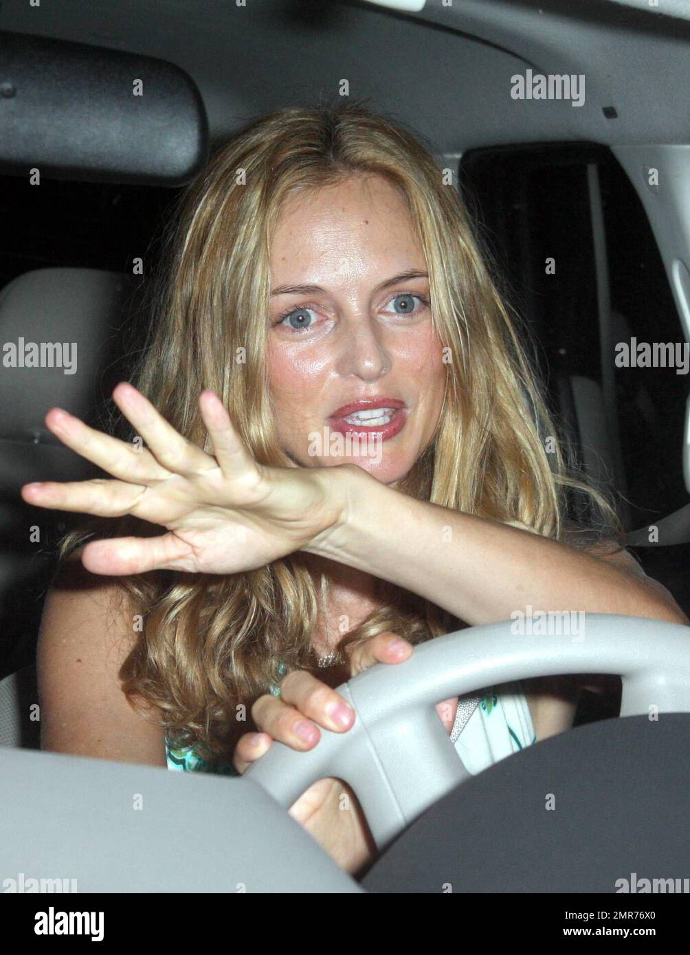 Actress Heather Graham slips out the back of the restaurant Koi to avoid photographers. Los ...