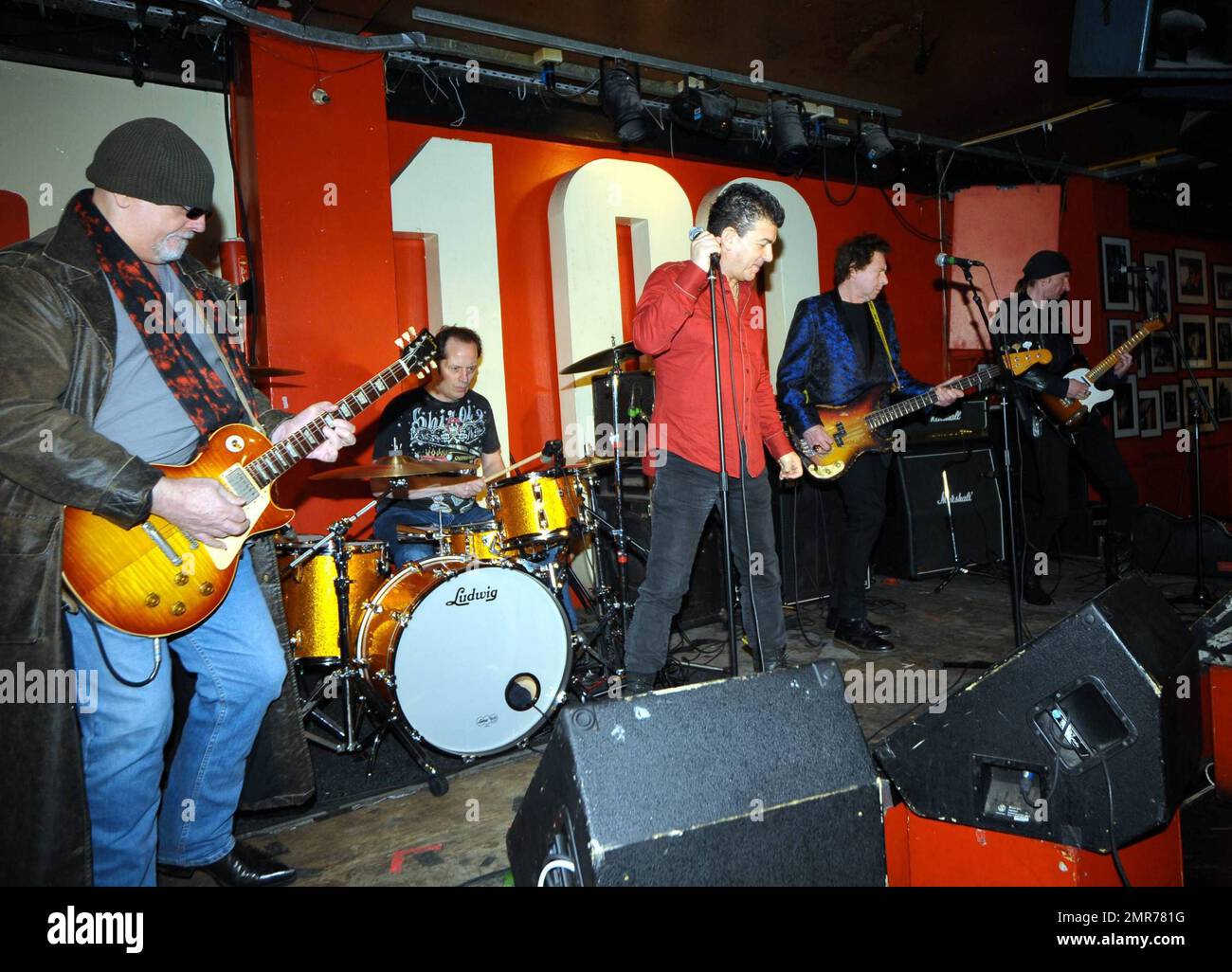 The Heavy Metal Kids and Garry Bushell's The Gonads hold a sound check ...