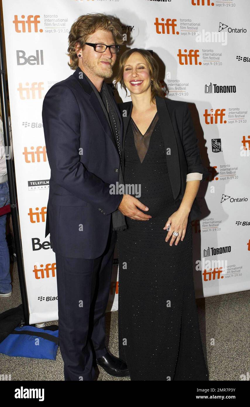 Vera farmiga and husband hi-res stock photography and images - Alamy