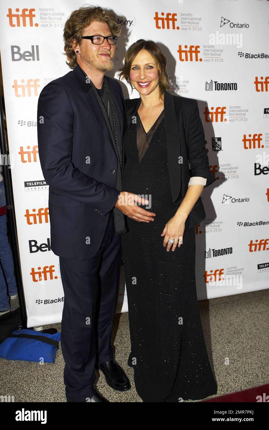Vera farmiga and husband hi-res stock photography and images - Alamy