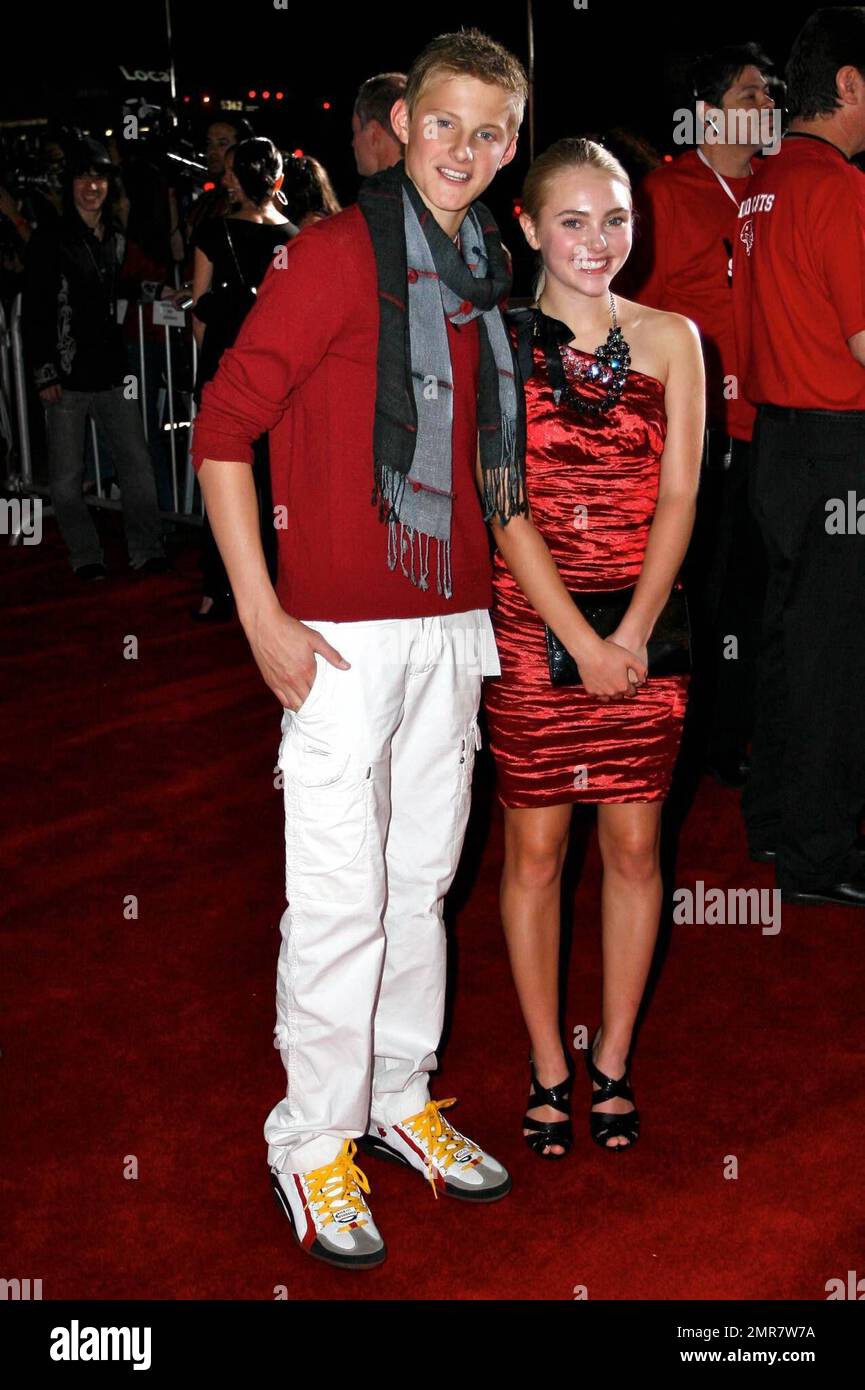 AnnaSophia Robb and Alexander Ludwig attend the premiere of "High ...
