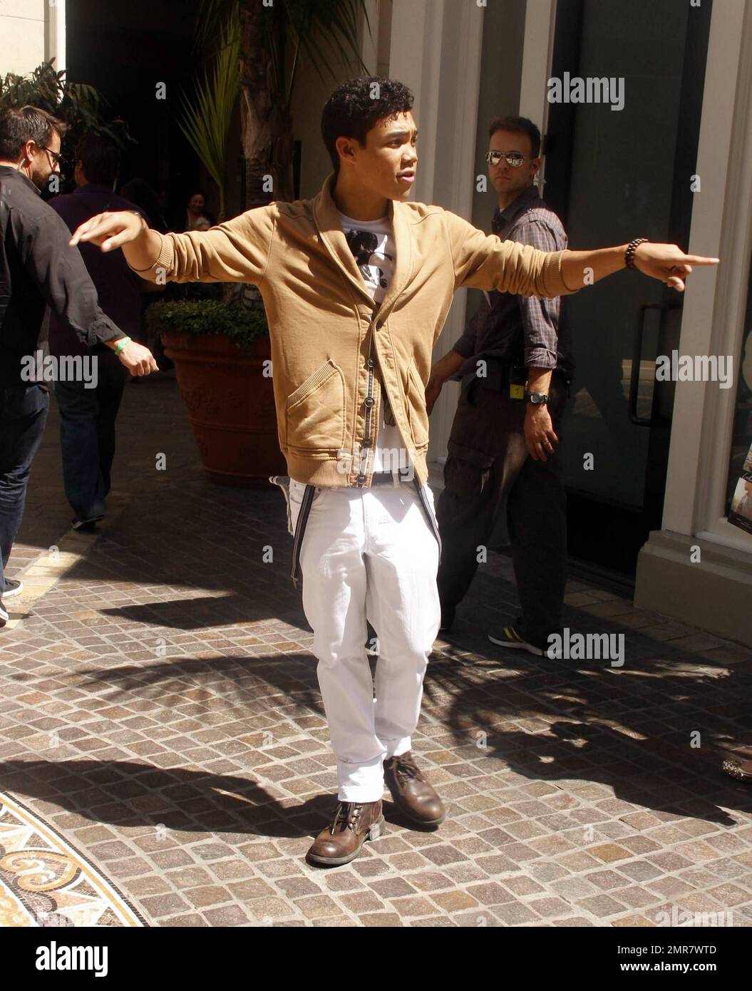 Chelsea Hightower and Roshon Fegan make an appearance at The Grove ...