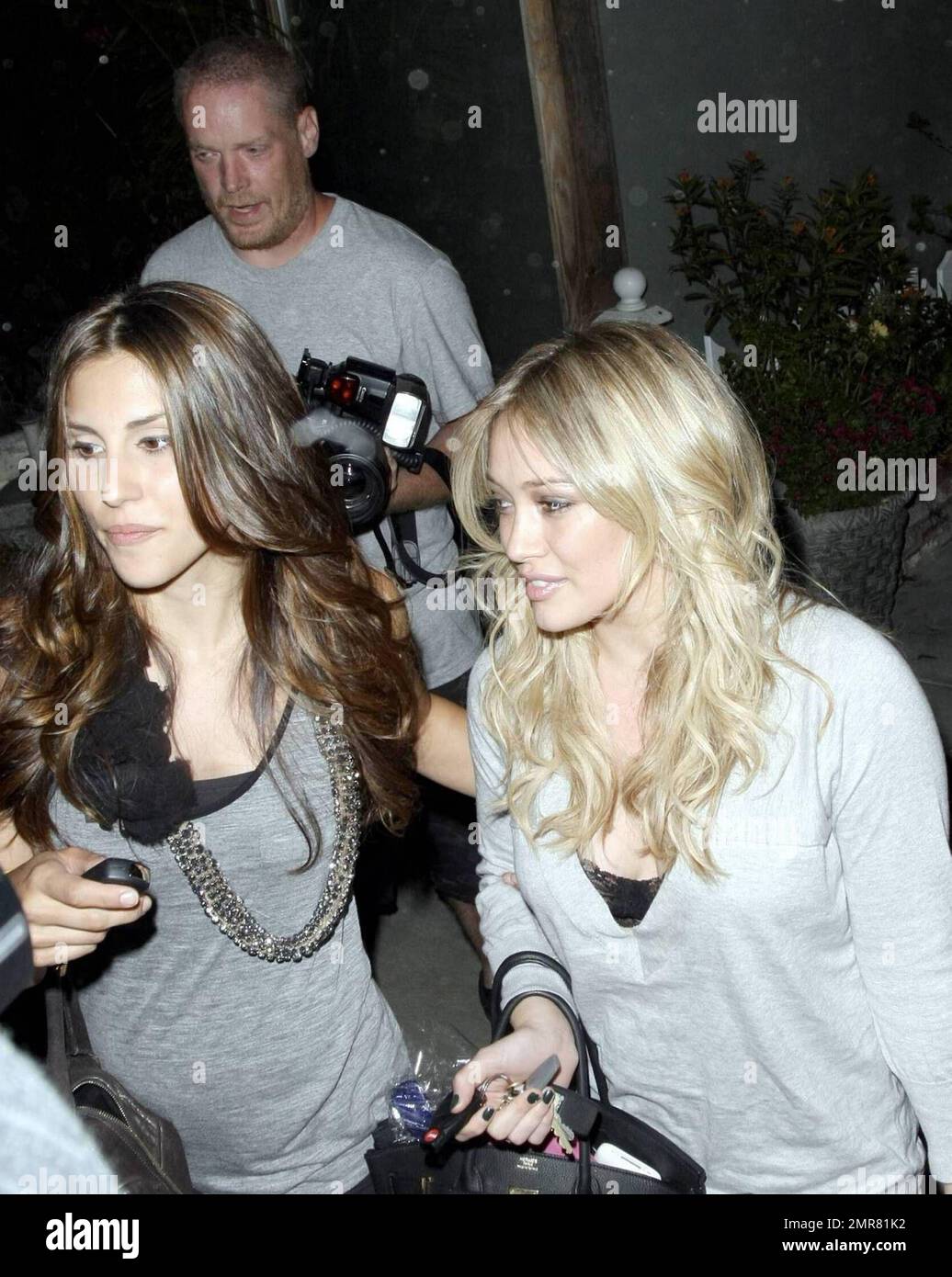 Actress Hilary Duff leaves the Ken Paves salon with friends after ...