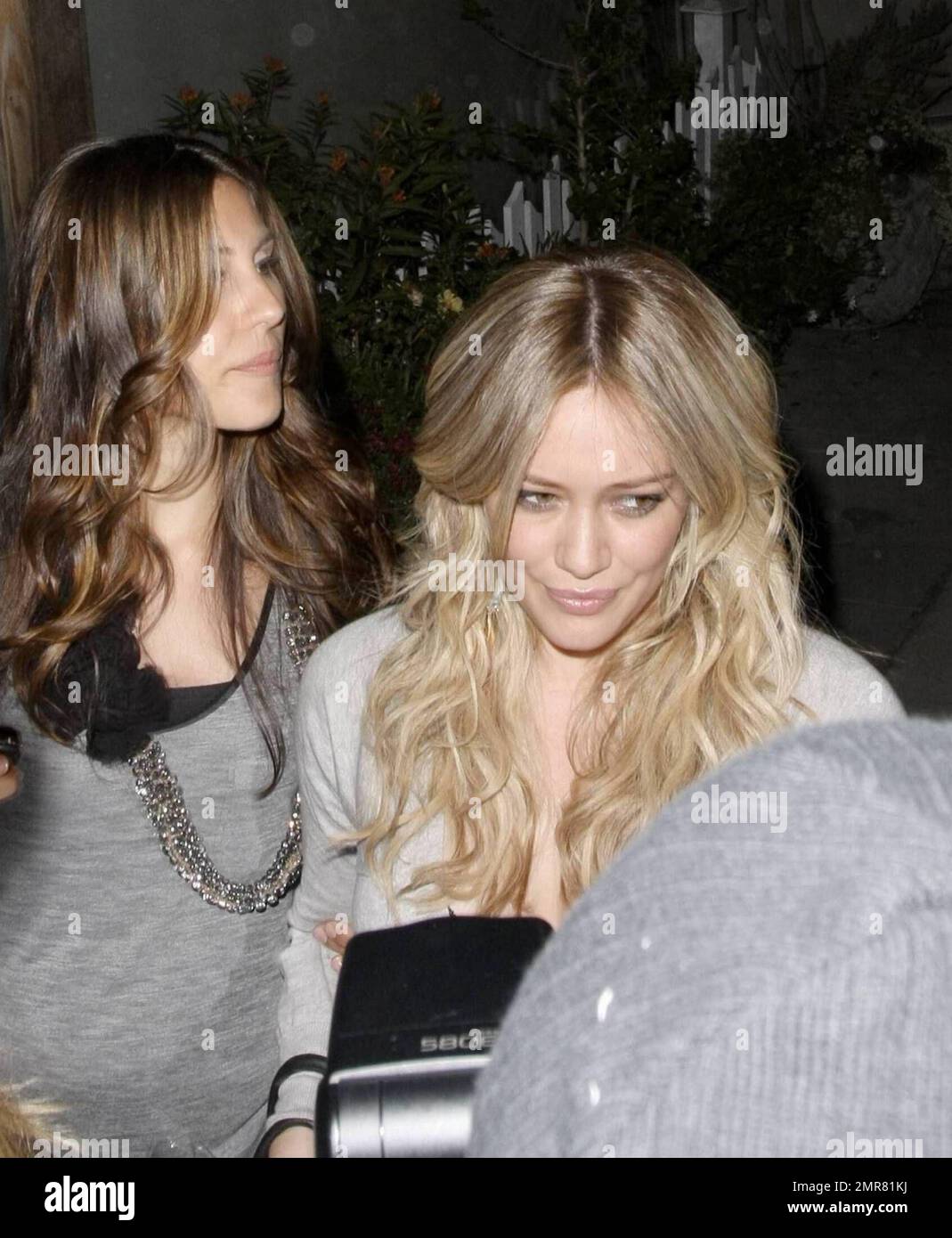 Actress Hilary Duff leaves the Ken Paves salon with friends after ...