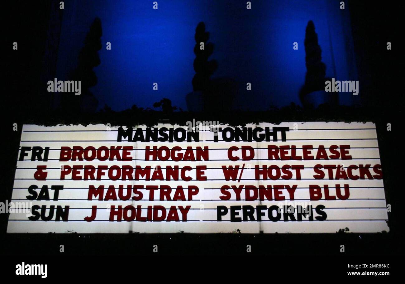 EXCLUSIVE!! Brooke Hogan arrives at Mansion nightclub for her album ...