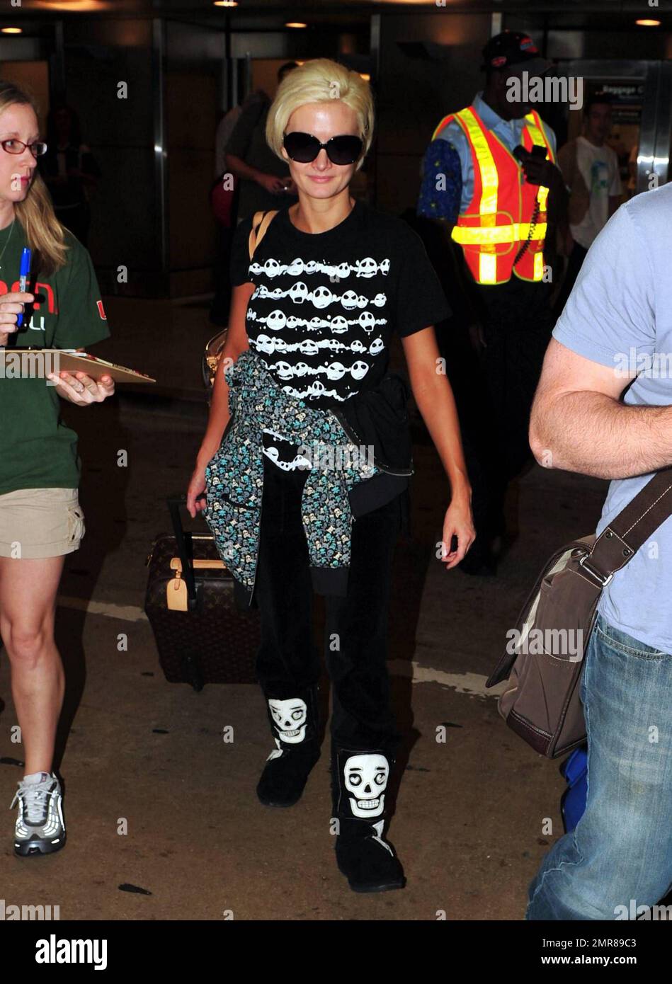 EXCLUSIVE!! Former Girl Next door Holly Maidson wears an all black ...