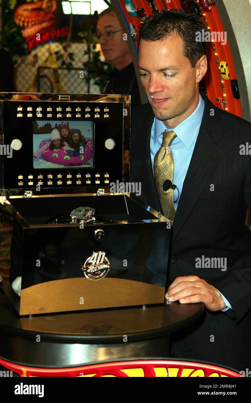 Nick Lachey helps Mattel celebrate the 40th Anniversary of Hot Wheels ...