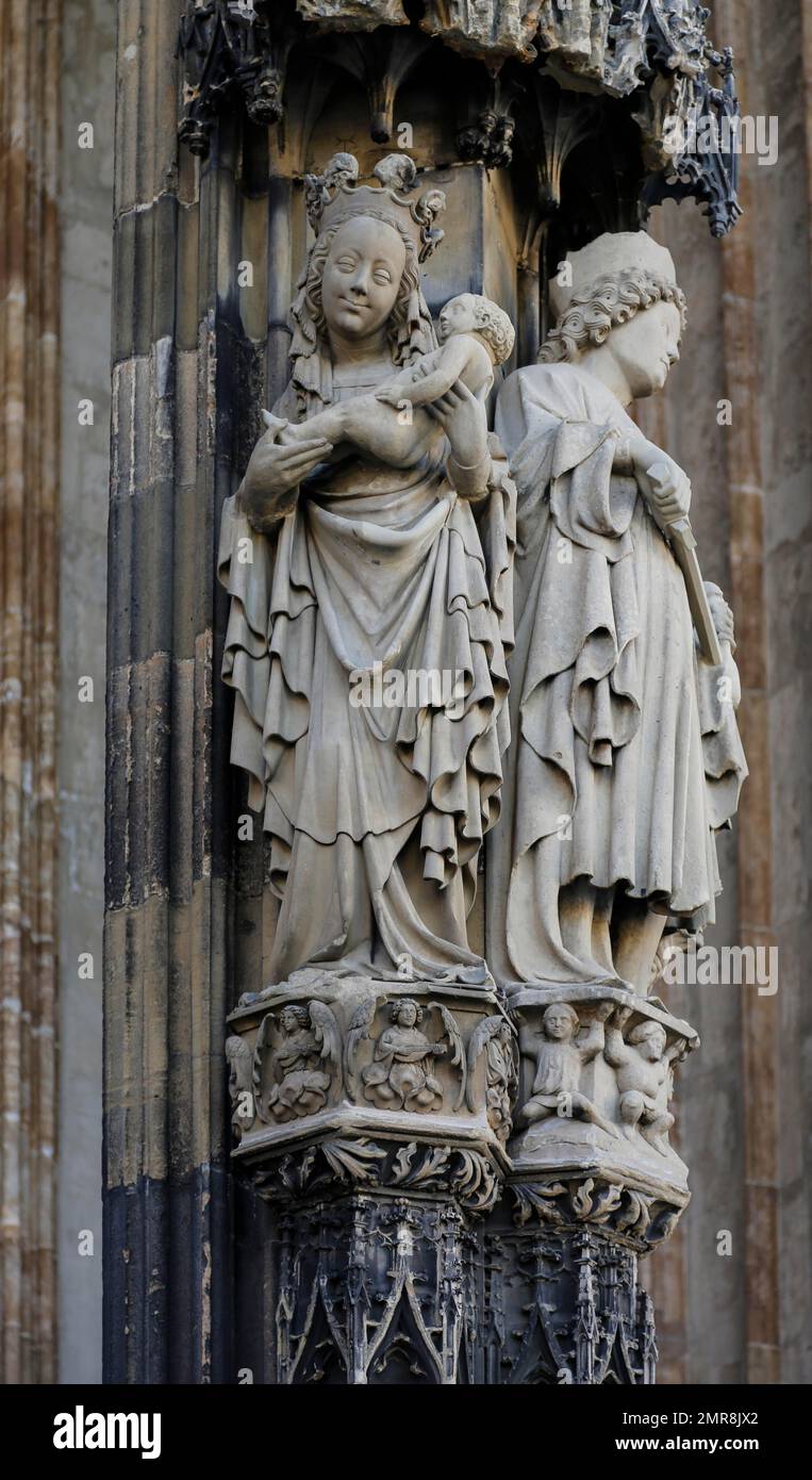 Stone pillar entrance church holy hi-res stock photography and images ...