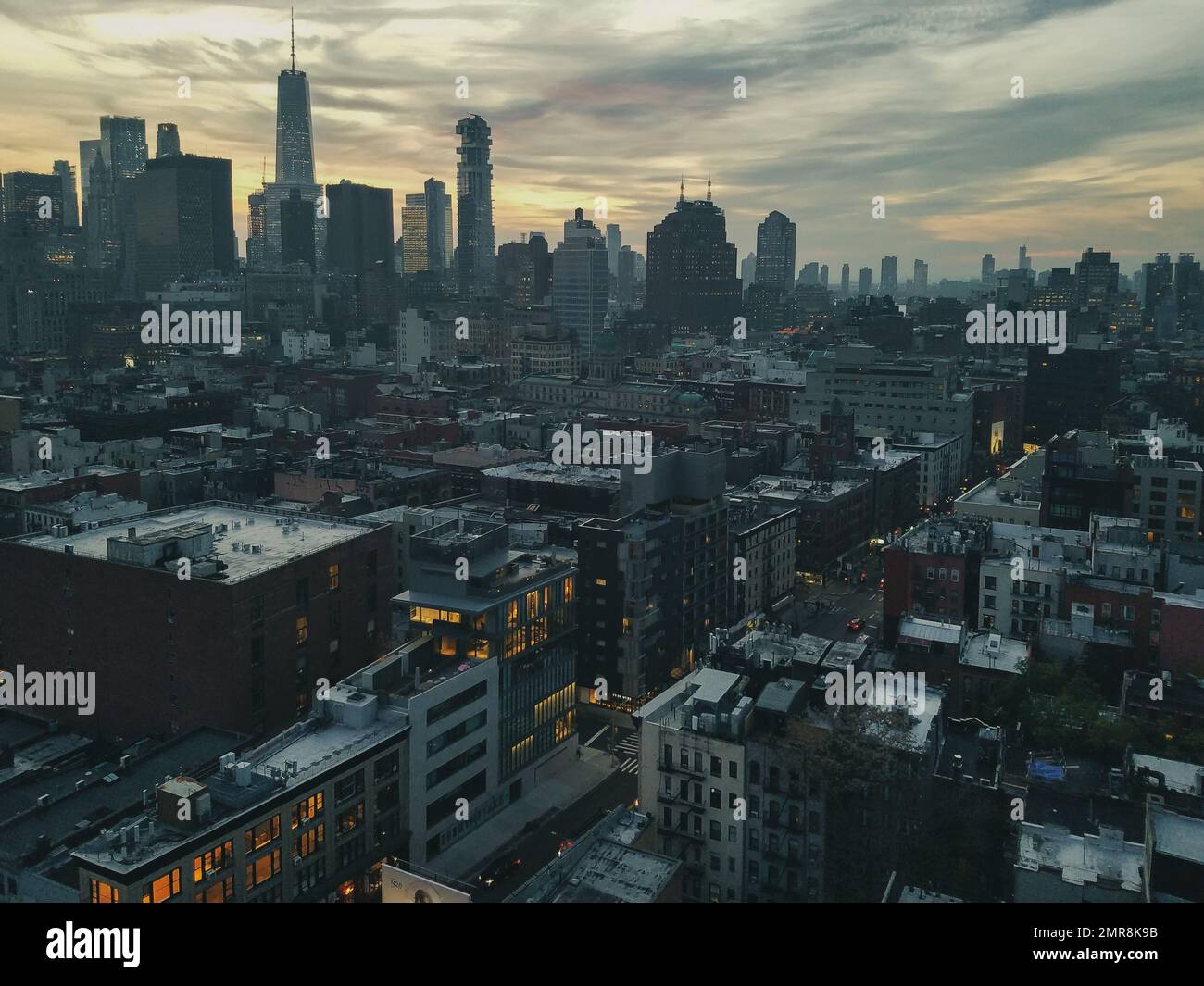New York City skyline with the crowded buildings of downtown Manhattan ...