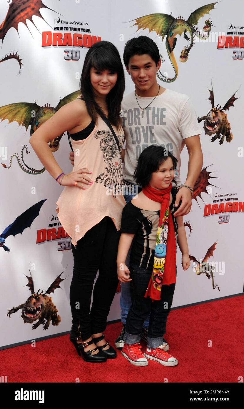 Fivel Stewart and Boo Boo Stewart and sister Sage at the premiere of ...