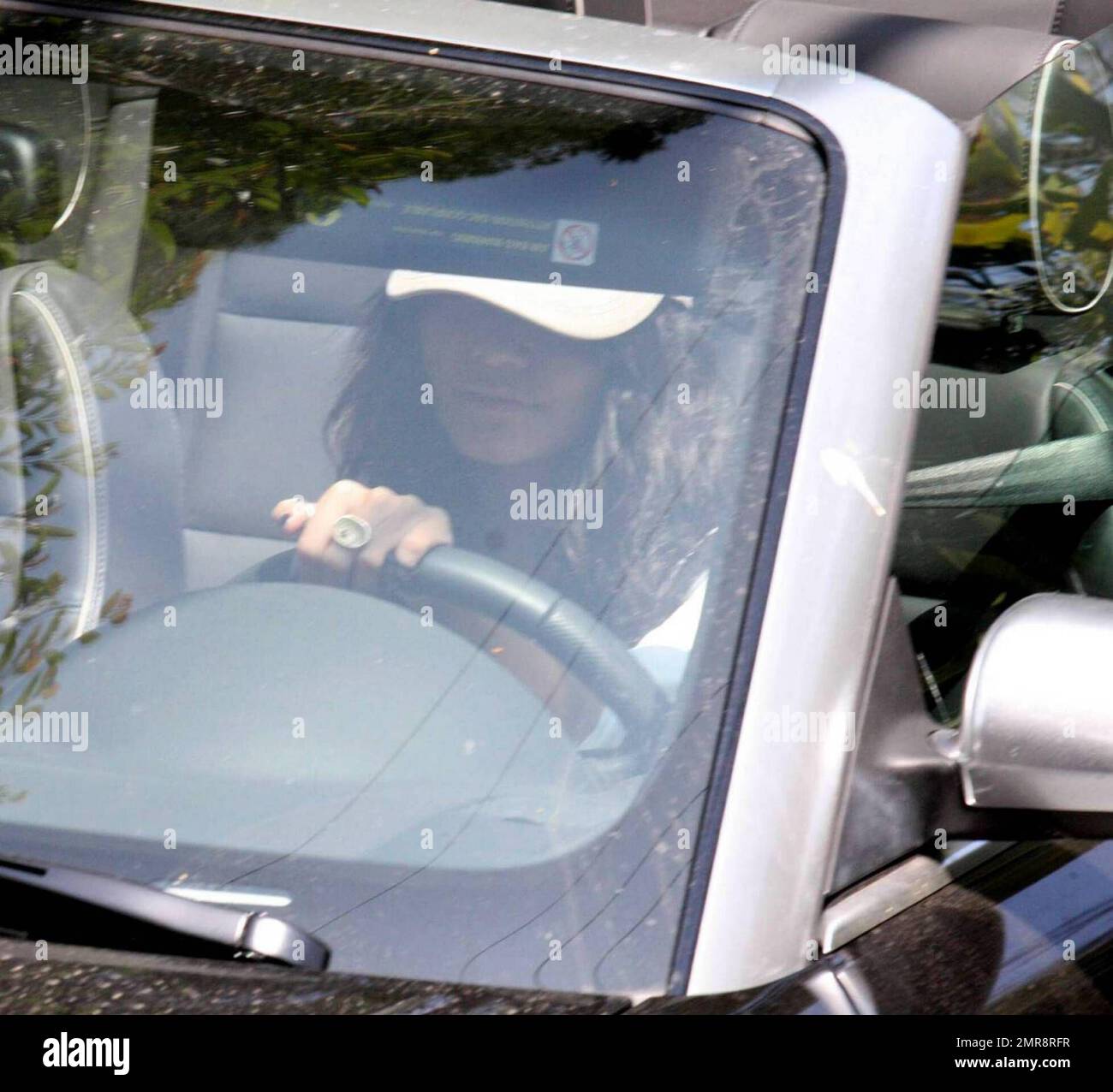 Exclusive!! Vanessa Hudgens couldn't wait to see Zac Efron after his ...