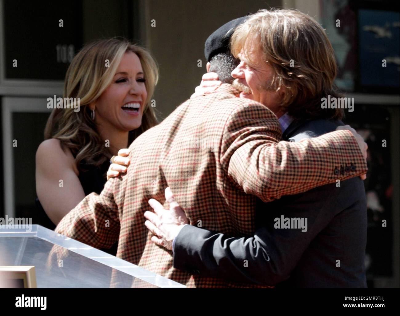 Actors William H. Macy and Felicity Huffman receive their side-by-side ...