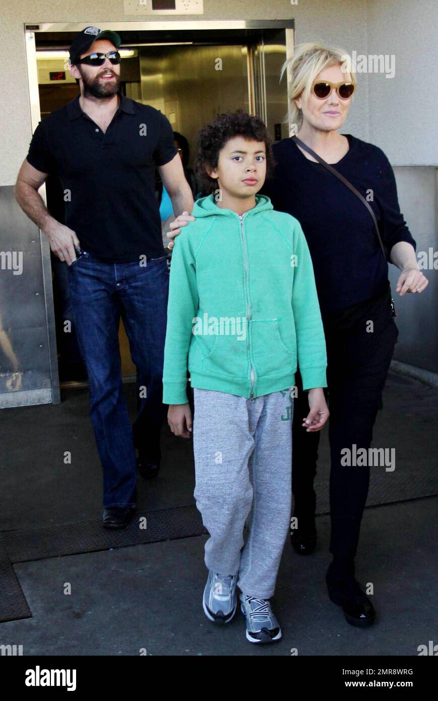 Hugh jackman and deborra lee furness and kids hi-res stock photography ...