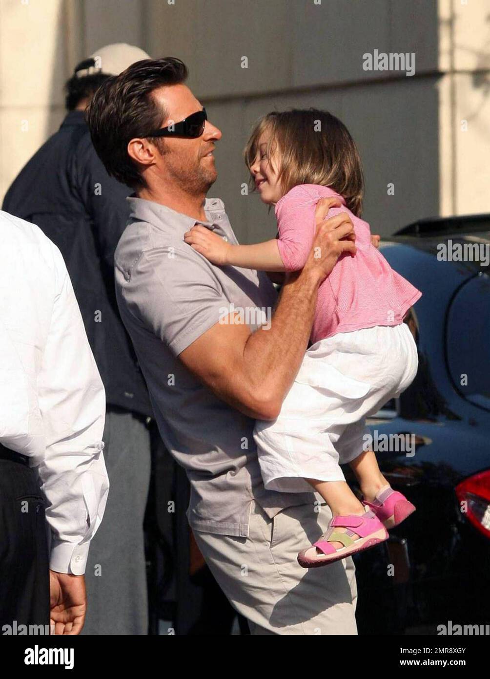 Exclusive!! Hugh Jackman greets his daughter Ava with a hug and a kiss ...